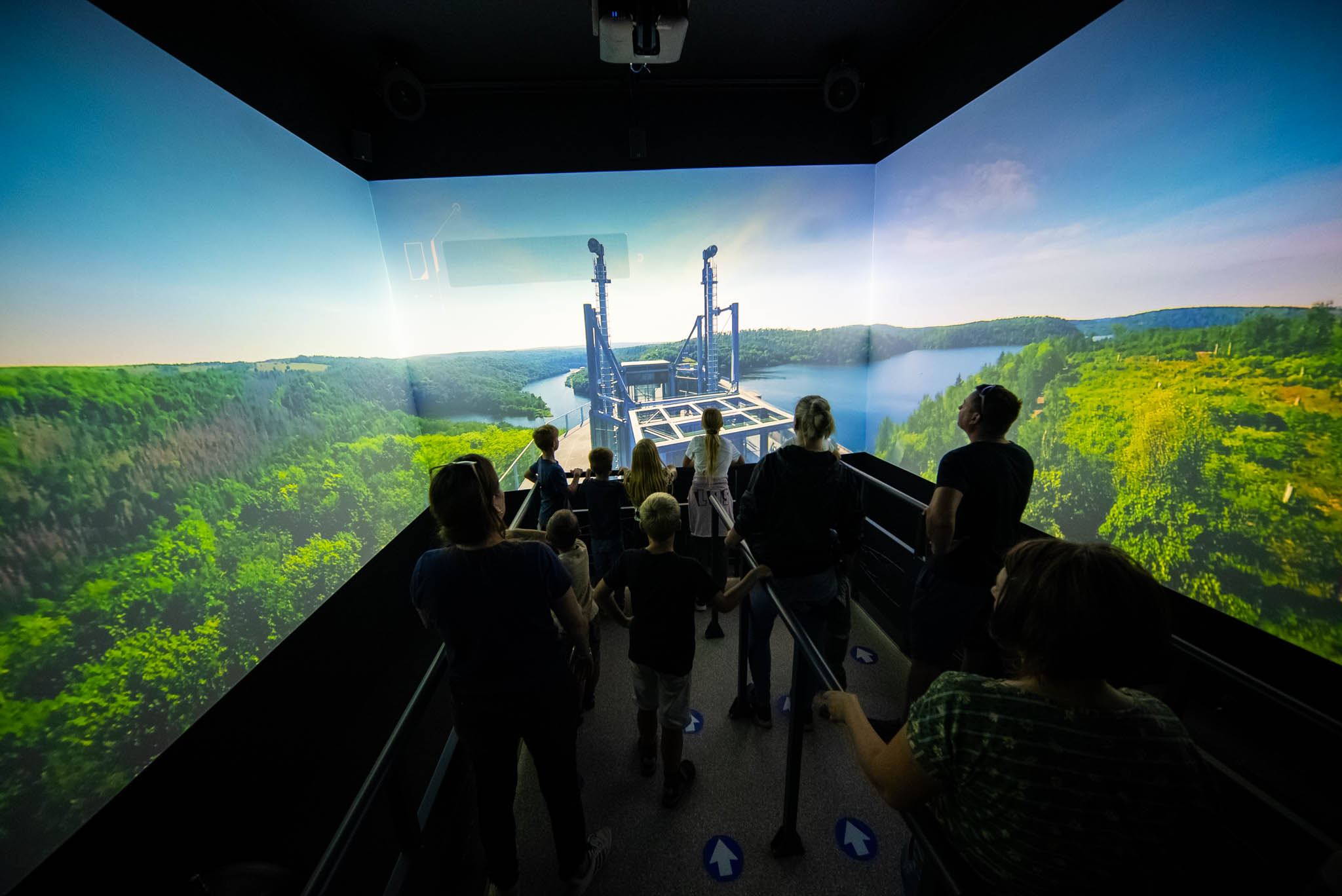 Explorer 5D - stand-up motion theater